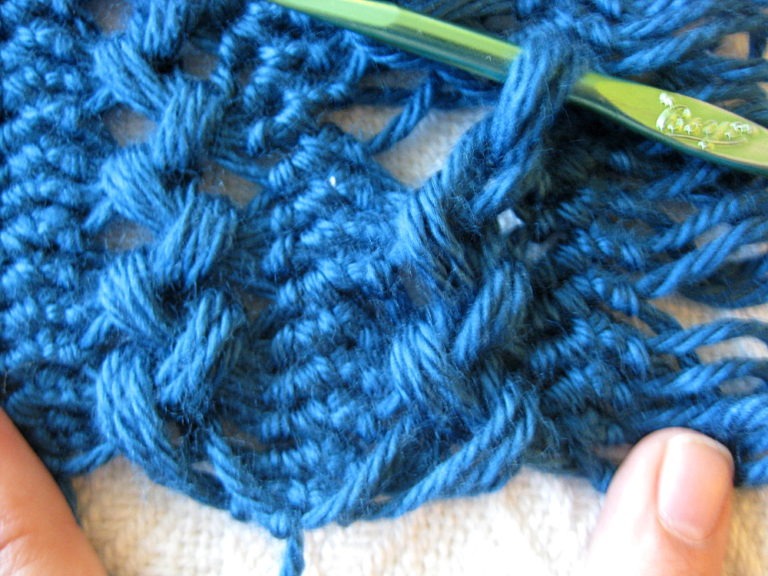 How to Make Hairpin Lace - Make and Join Hairpin Lace - Kickin Crochet