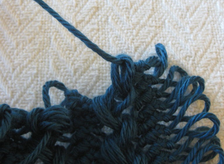 How to Make Hairpin Lace - Make and Join Hairpin Lace - Kickin Crochet